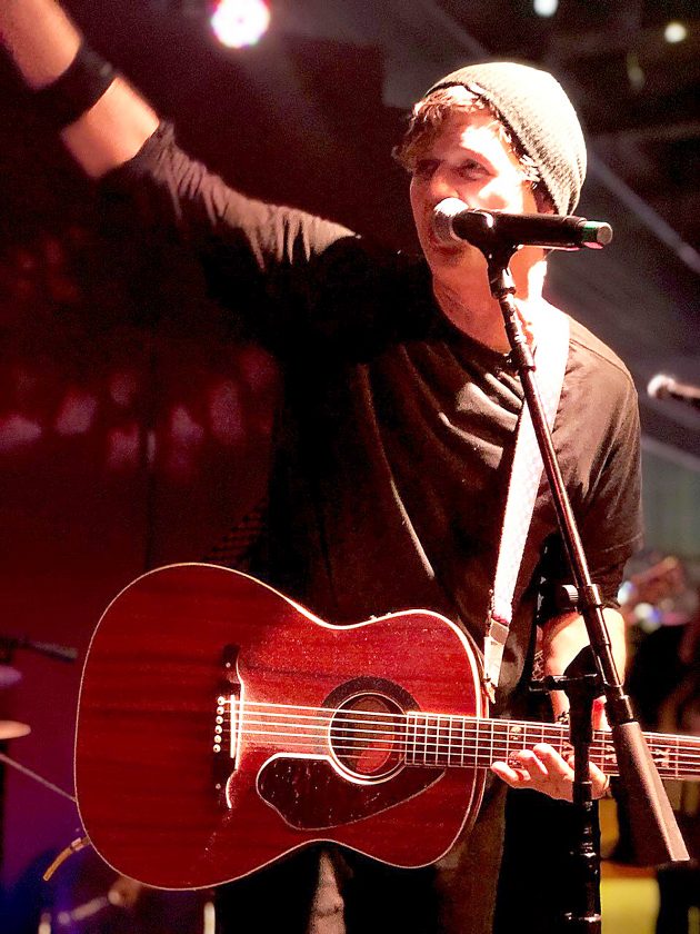 DuMM to perform final floating stage concert | News, Sports, Jobs - The ...